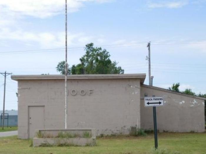 Listing - 220 East Main St, Watonga OK 73772